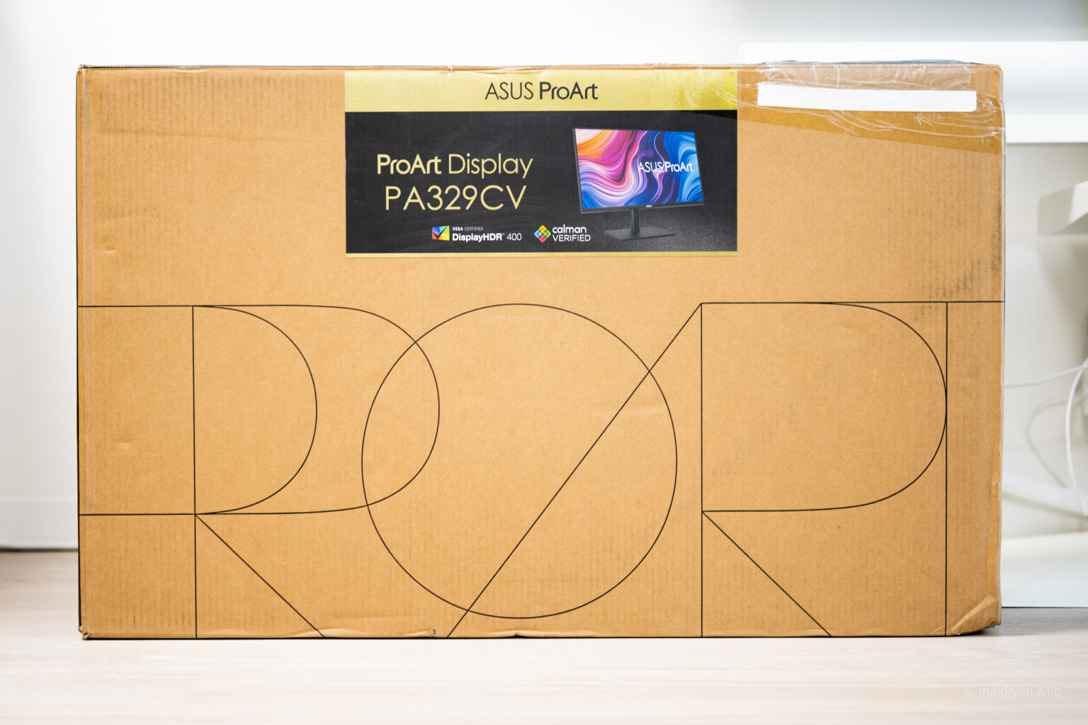 これは推せる！ASUSの32インチ4Kディスプレイ ProArt PA329CVレビュー！アーム要らずのデスクマウントキット付属 ...