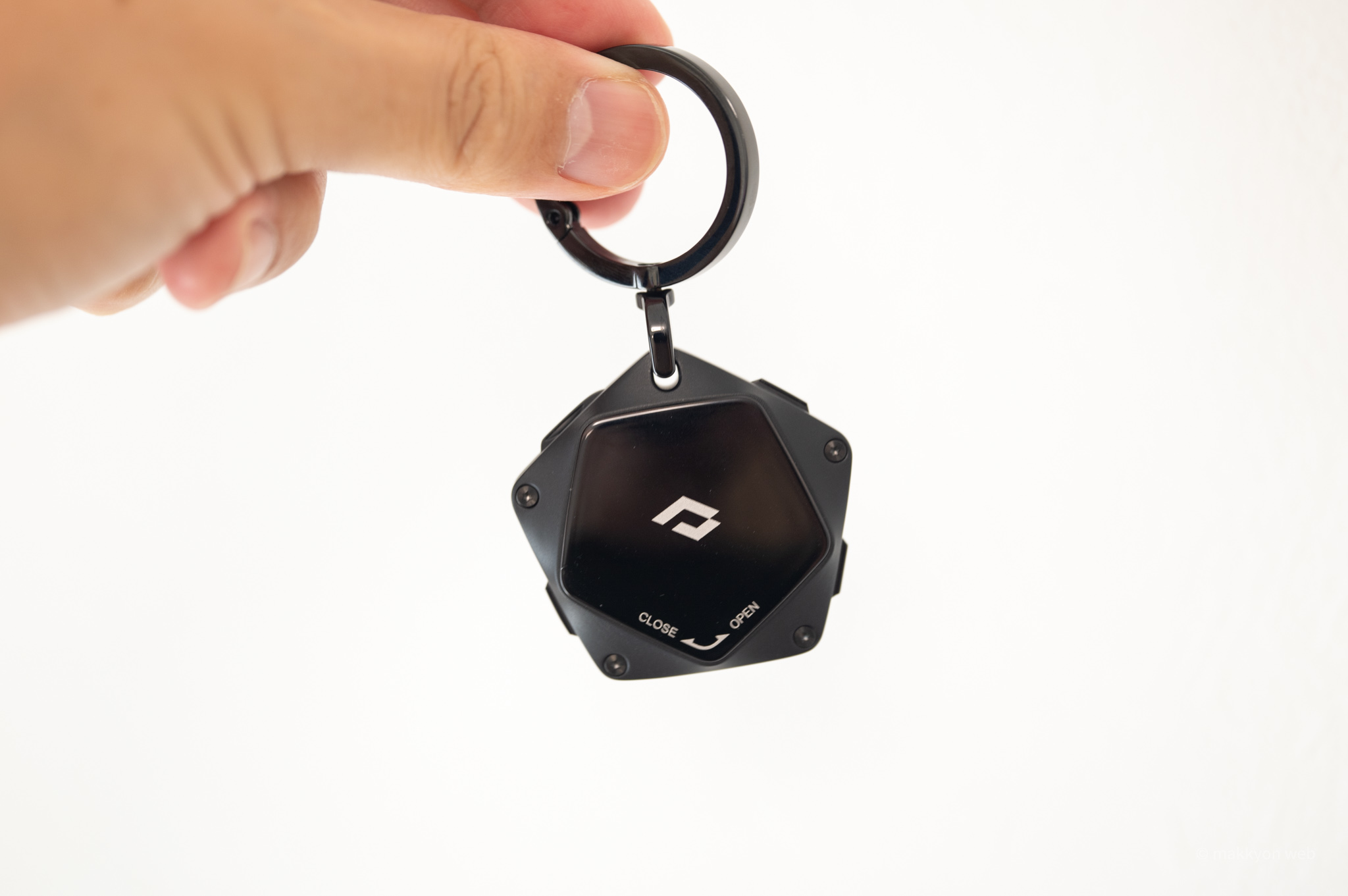 最硬クラスのAirTagケース！Pita!Tag for Multi-tool レビュー／プラスドライバーや六角レンチを内蔵する万能ツール ...