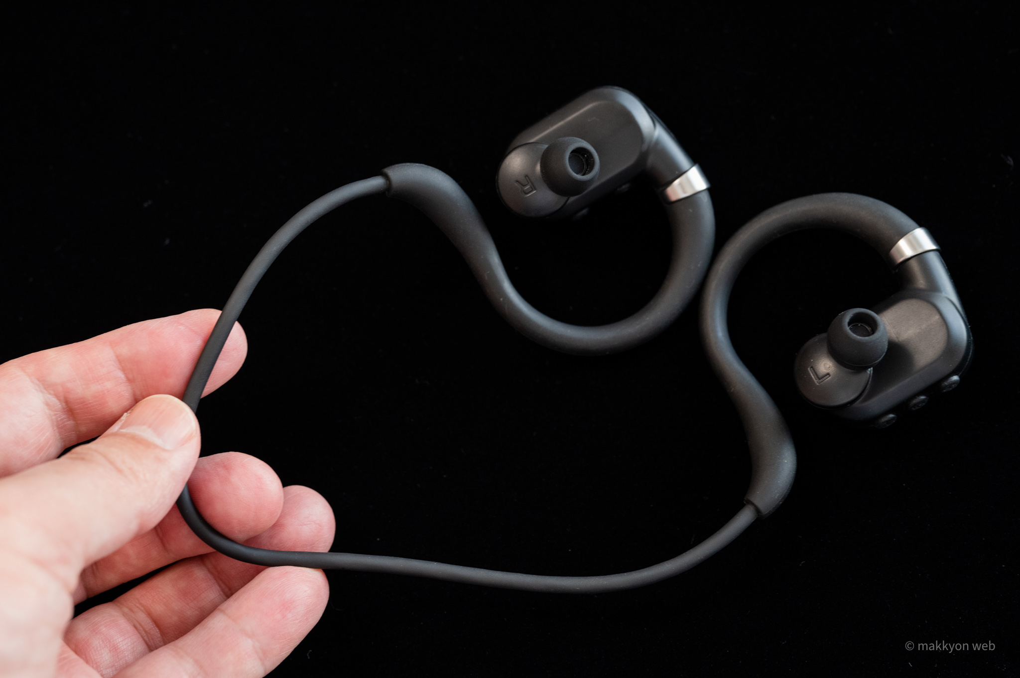 喧騒の中にパーソナルスペースを作り出す？？テレワークに最適な、驚異のワイヤレスヘッドセットable plusをレビュー | MAKKYON WEB