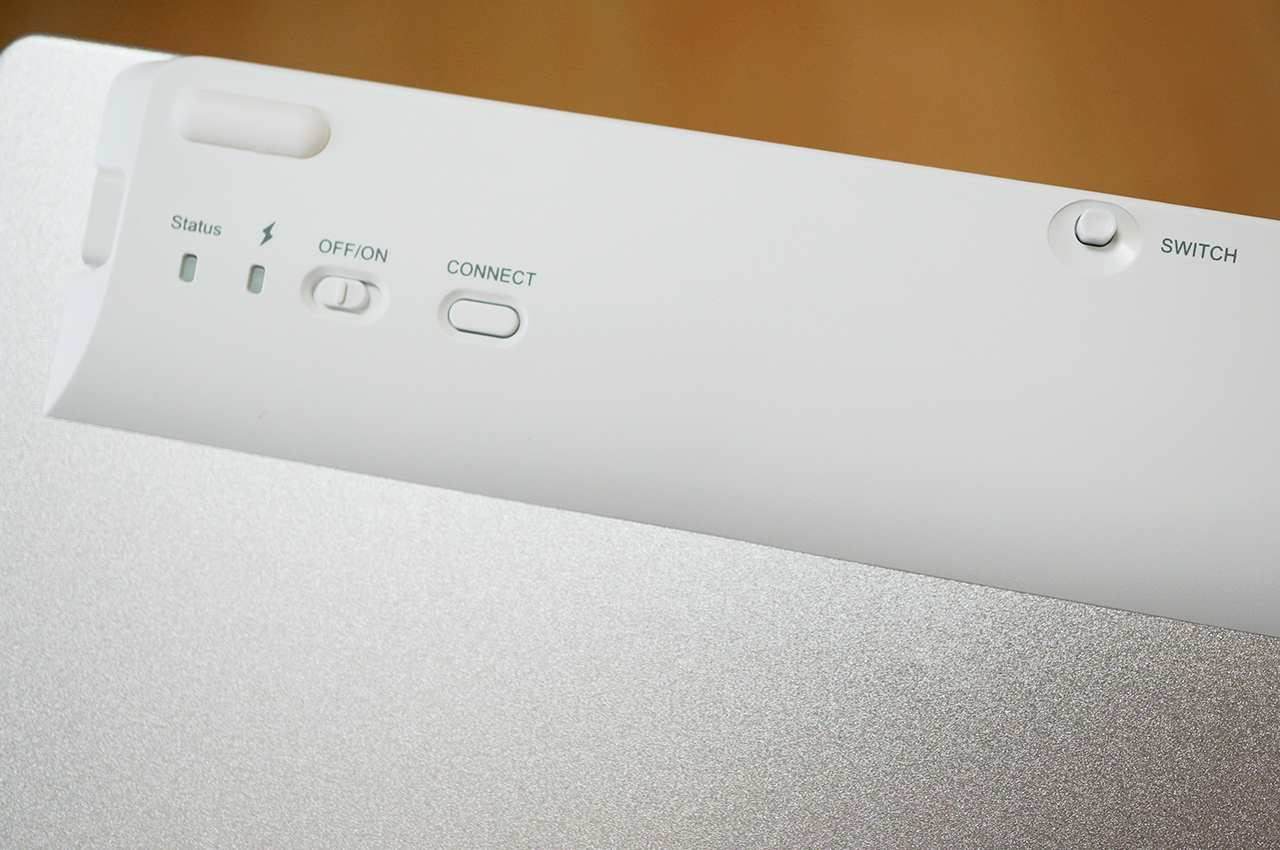 グッドアイデア！iPadやiPhoneで使えるスタンド内蔵Bluetoothキーボード「Bookey Plus」 | MAKKYON WEB