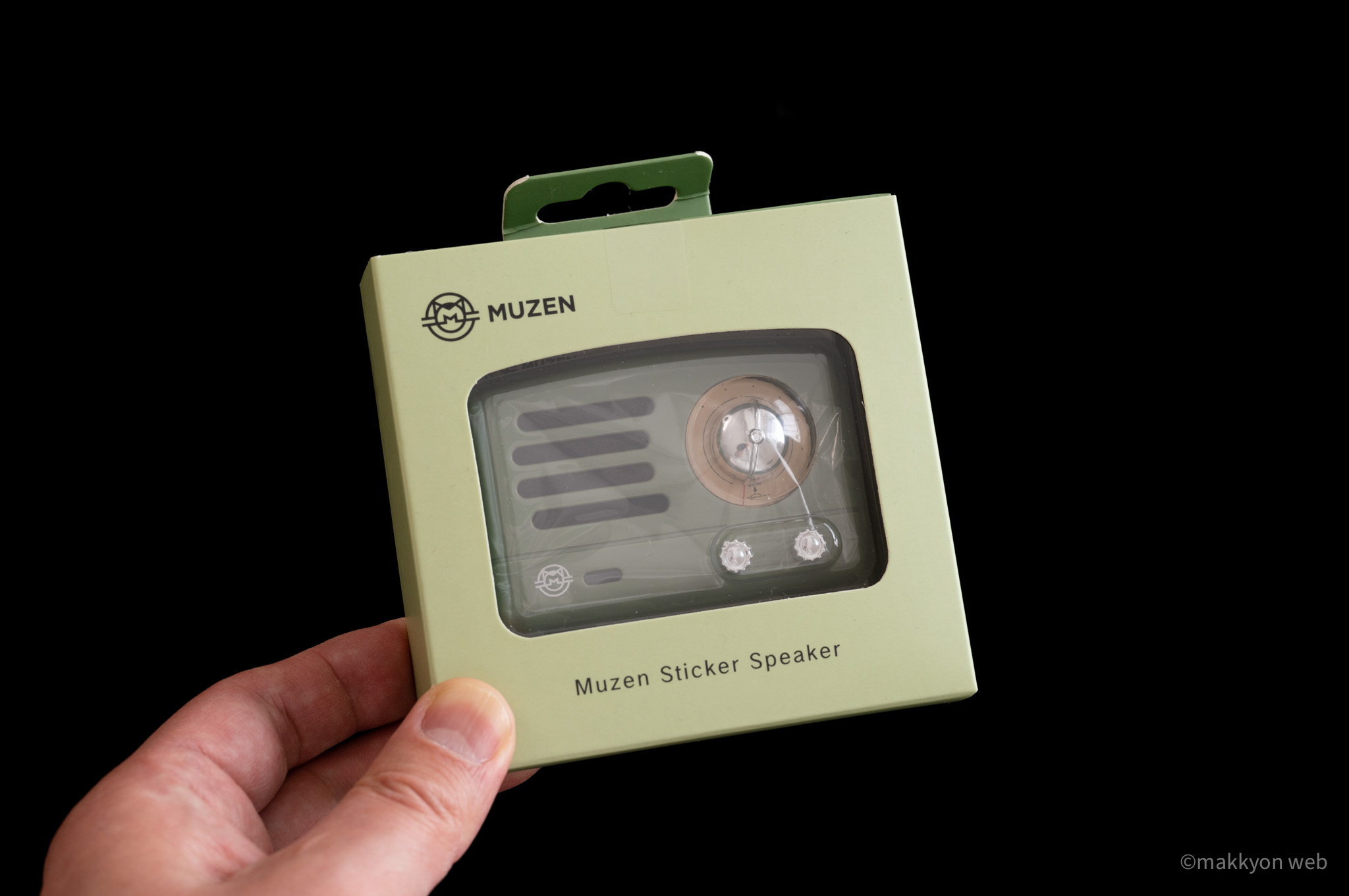 貼ると音が変わる？？マグネットで場所を選ばないスピーカー！MUZEN PETA Bluetoothスピーカーをレビュー | MAKKYON WEB