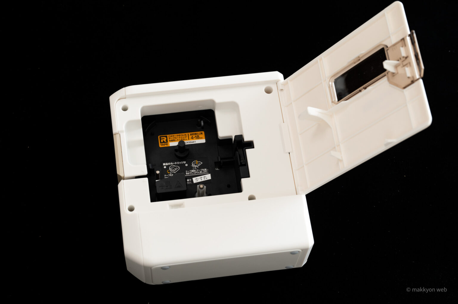 iPhoneやAndroidから18mm幅のテプラをワイヤレス出力！／ラベルライター「テプラ」PRO SR-R2500Pをレビュー | MAKKYON WEB