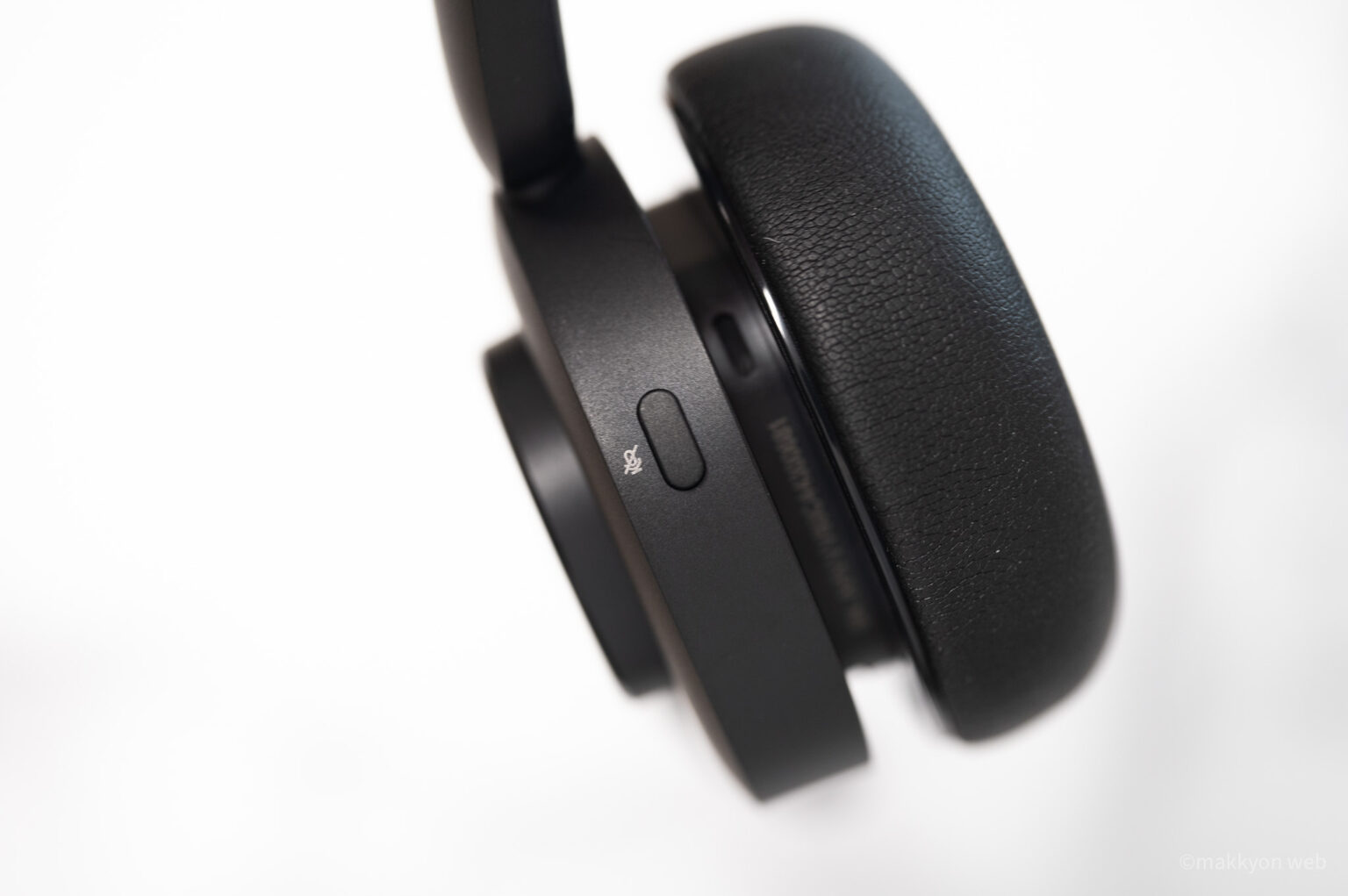 片耳タイプのワイヤレスヘッドセットで、USBアダプタ＆充電スタンド付き！／AnkerWork H300 Mono Headset ...