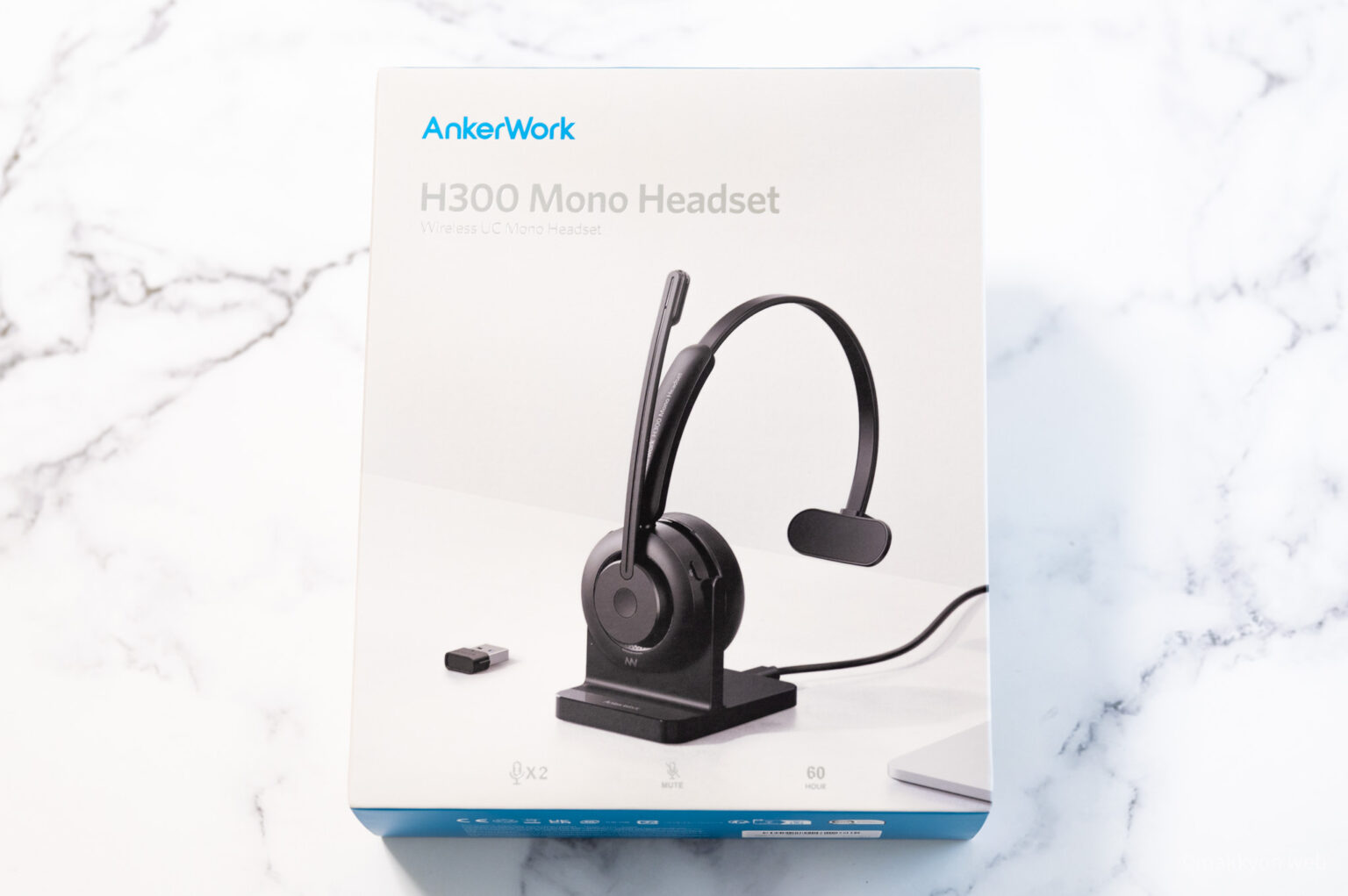 片耳タイプのワイヤレスヘッドセットで、USBアダプタ＆充電スタンド付き！／AnkerWork H300 Mono Headset ...