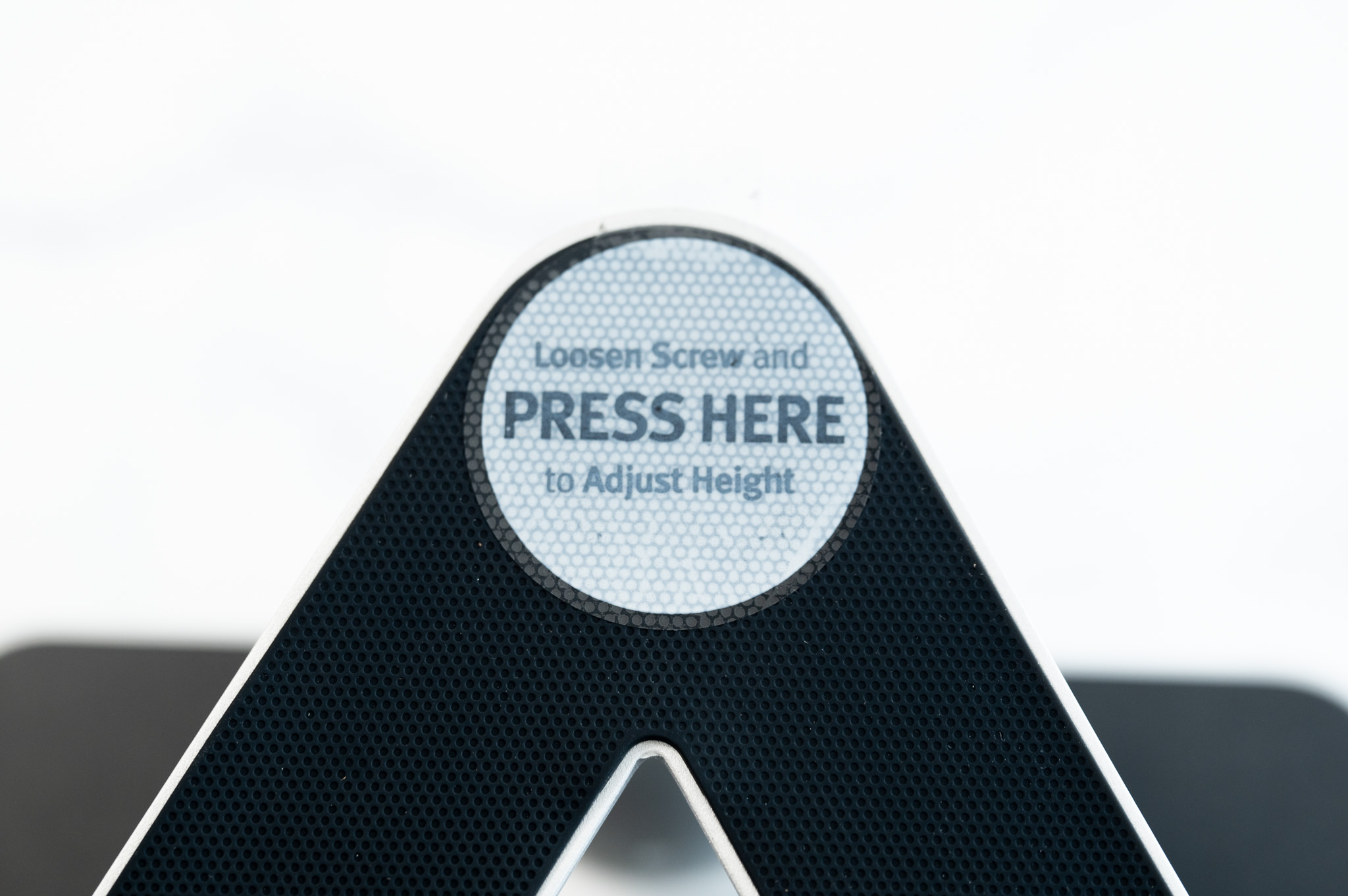 Twelve South HiRise Pro for MacBook レビュー／MagSafe充電可能？？なノートPCスタンド登場！ | MAKKYON WEB