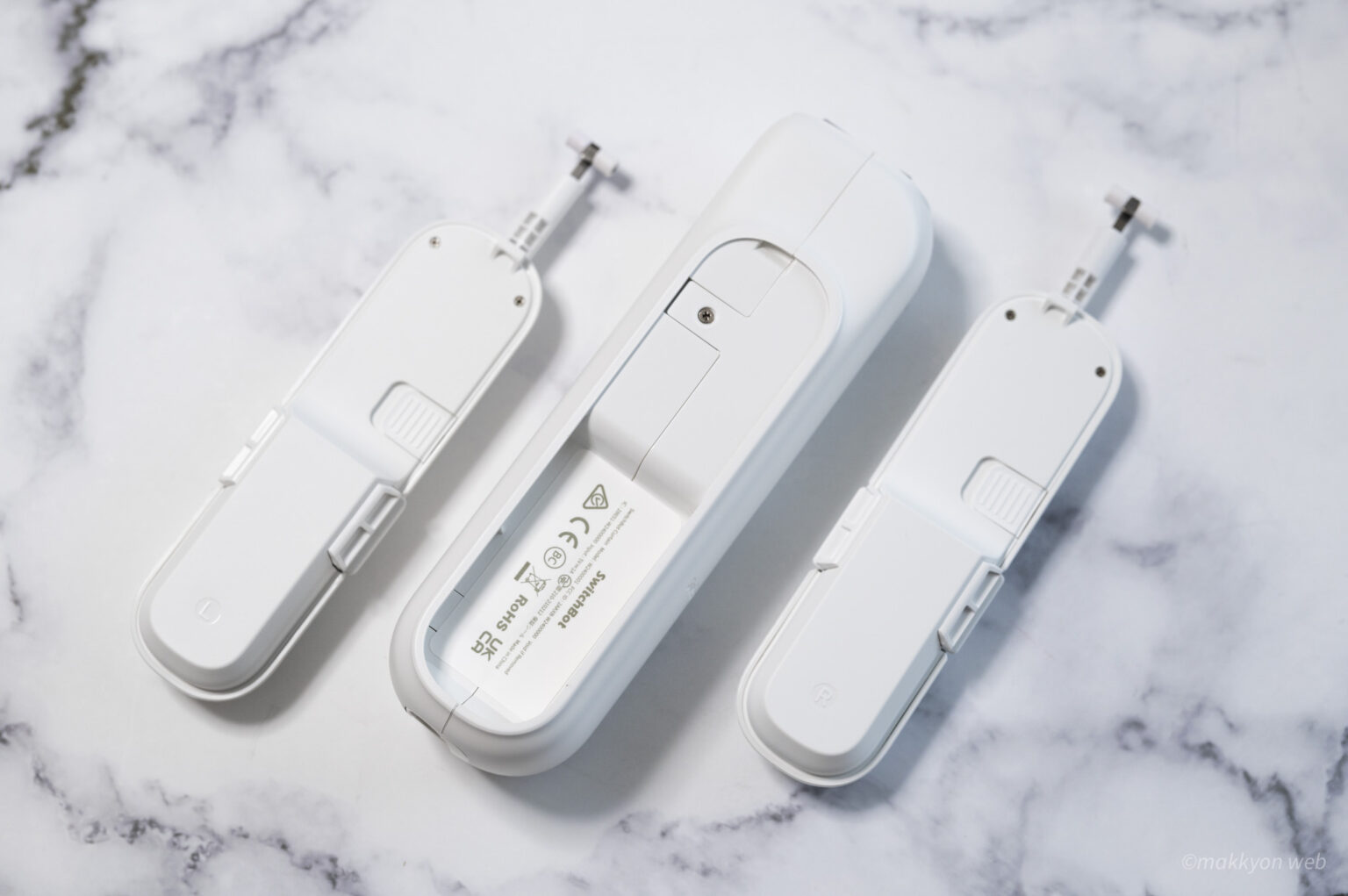 スマートカーテンなのにほぼ無音？SwitchBot カーテン 第3世代に買い替えてみました、設置方法まで完全解説！快適な目覚めならこれです | MAKKYON WEB