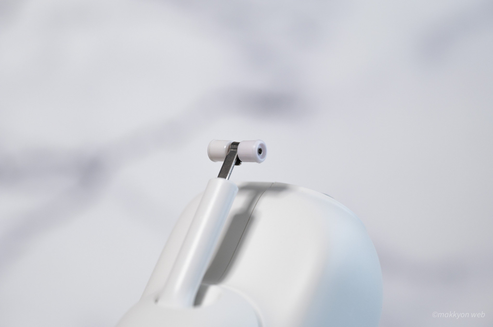 スマートカーテンなのにほぼ無音？SwitchBot カーテン 第3世代に買い替えてみました、設置方法まで完全解説！快適な目覚めならこれです | MAKKYON WEB