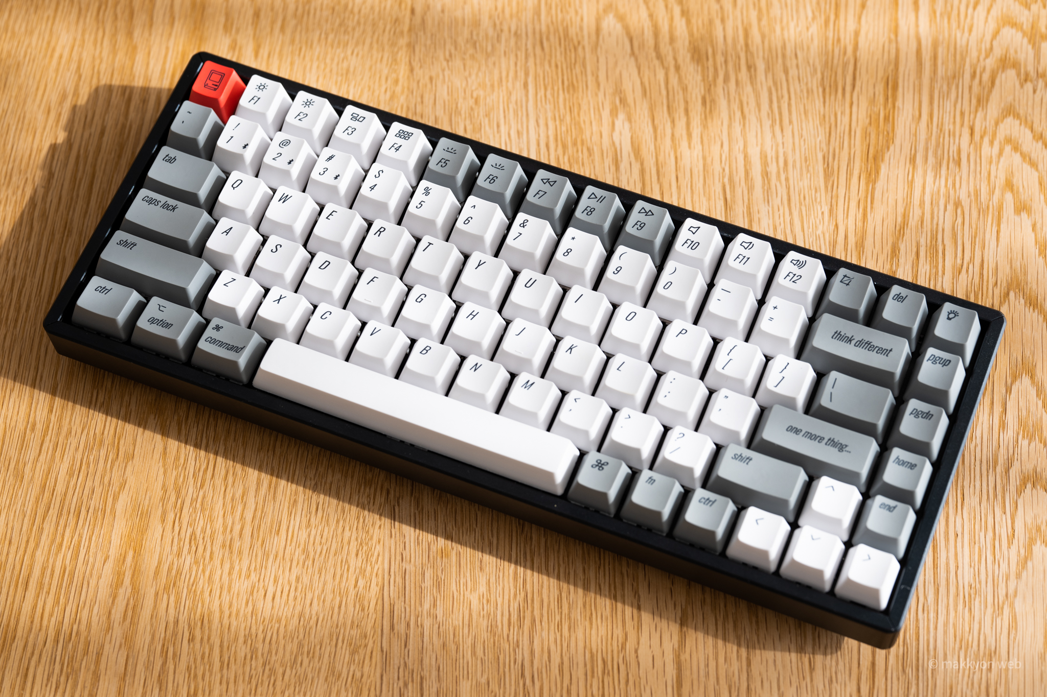 Keychron K2 PBT Retro Mac Keycap Set レビュー／往年のAppleキーボードにインスパイアされた交換用キー ...