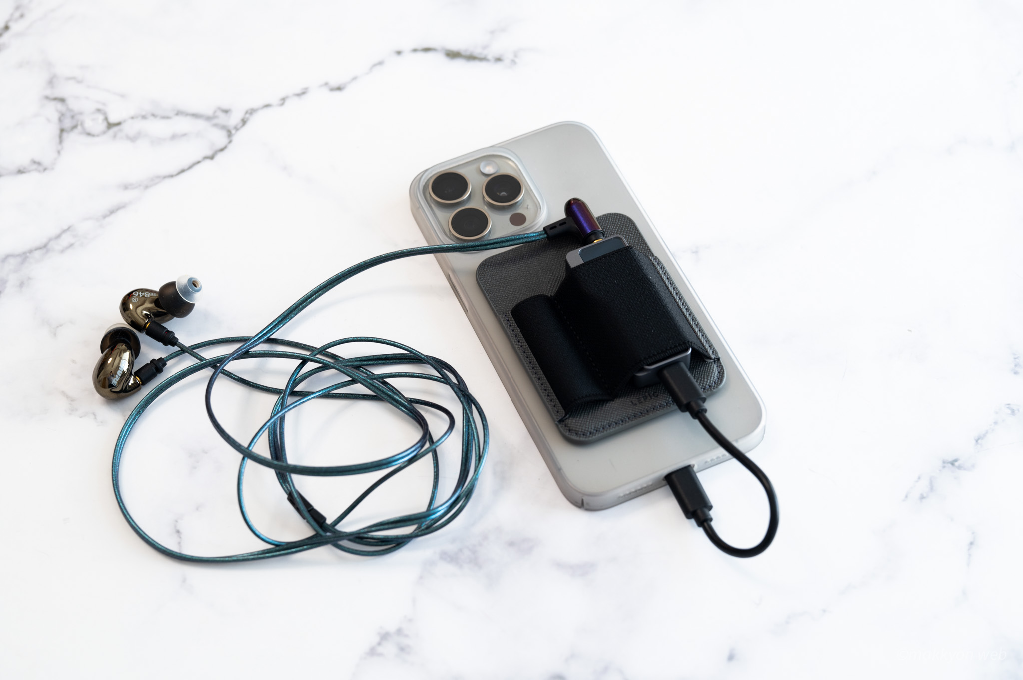 iPhoneで使うUSB DACは、MagSafeで固定するのが正解／LEPIC DAC POCKETをレビュー | MAKKYON WEB