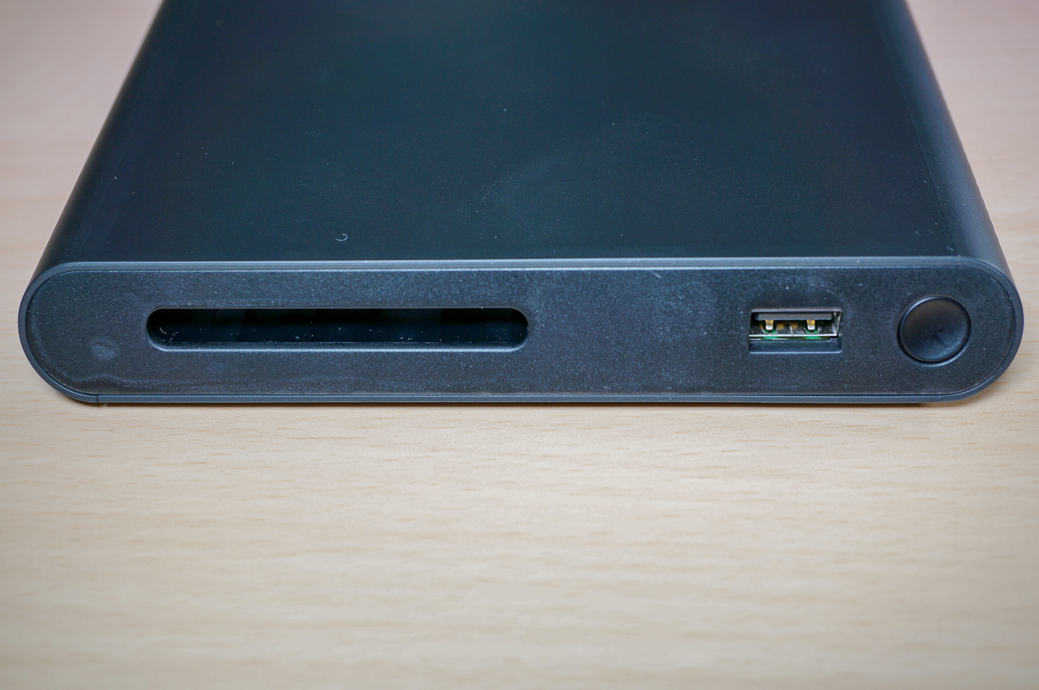 財布に入る驚愕のカード型PC！これは未来？Intel Compute Card & Dockを購入レビュー！ | MAKKYON WEB