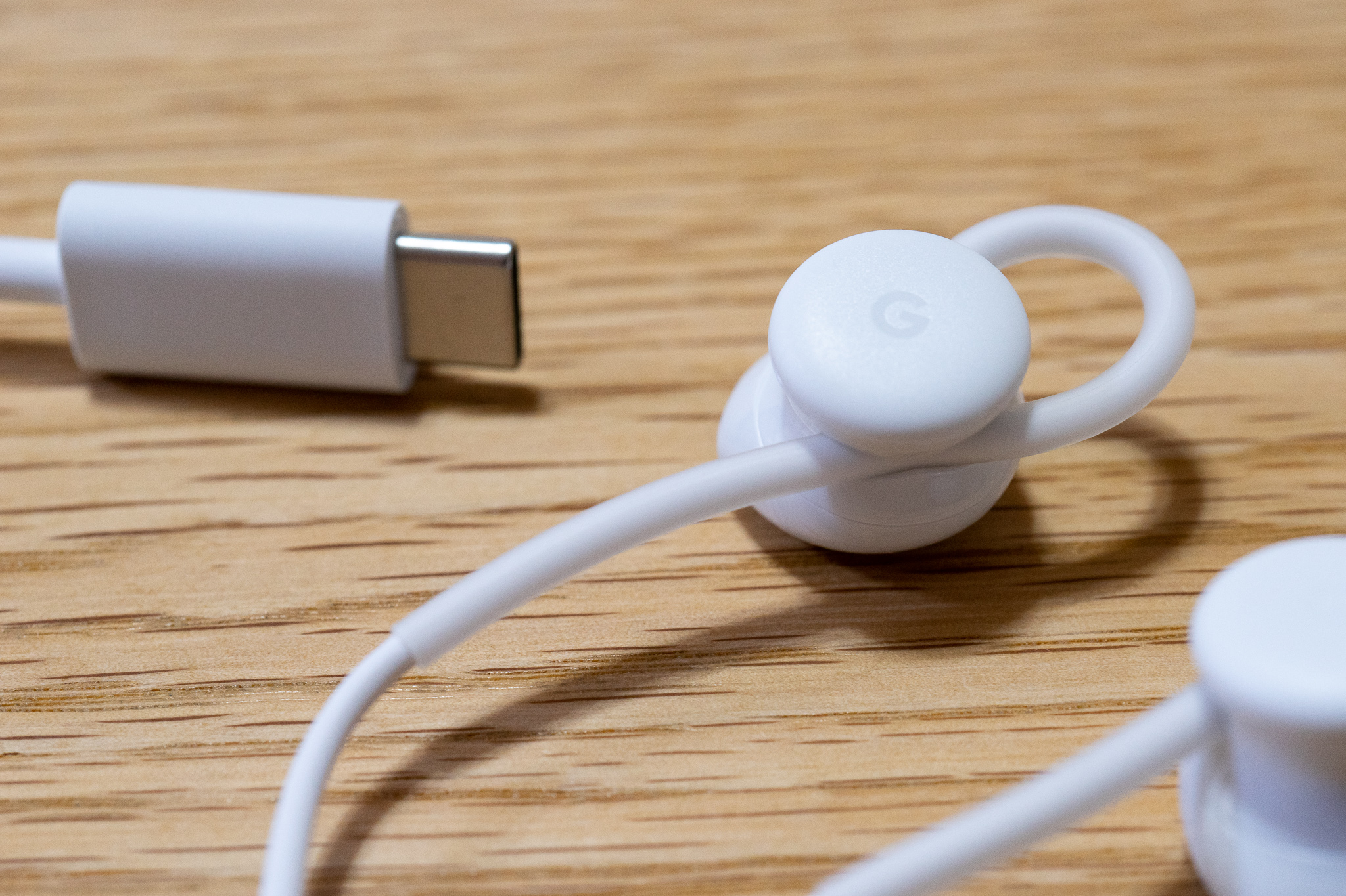 コスパよし！Siriも使える「Google Pixel USB-C イヤフォン」をMacBookでレビュー！ | MAKKYON WEB