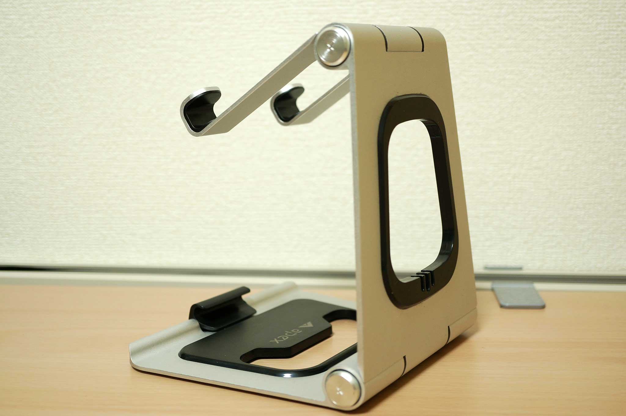 MacBook ProからiPadまで！あらゆるデバイスをスタンディングさせるTHE APEX STANDをレビュー！ | MAKKYON WEB