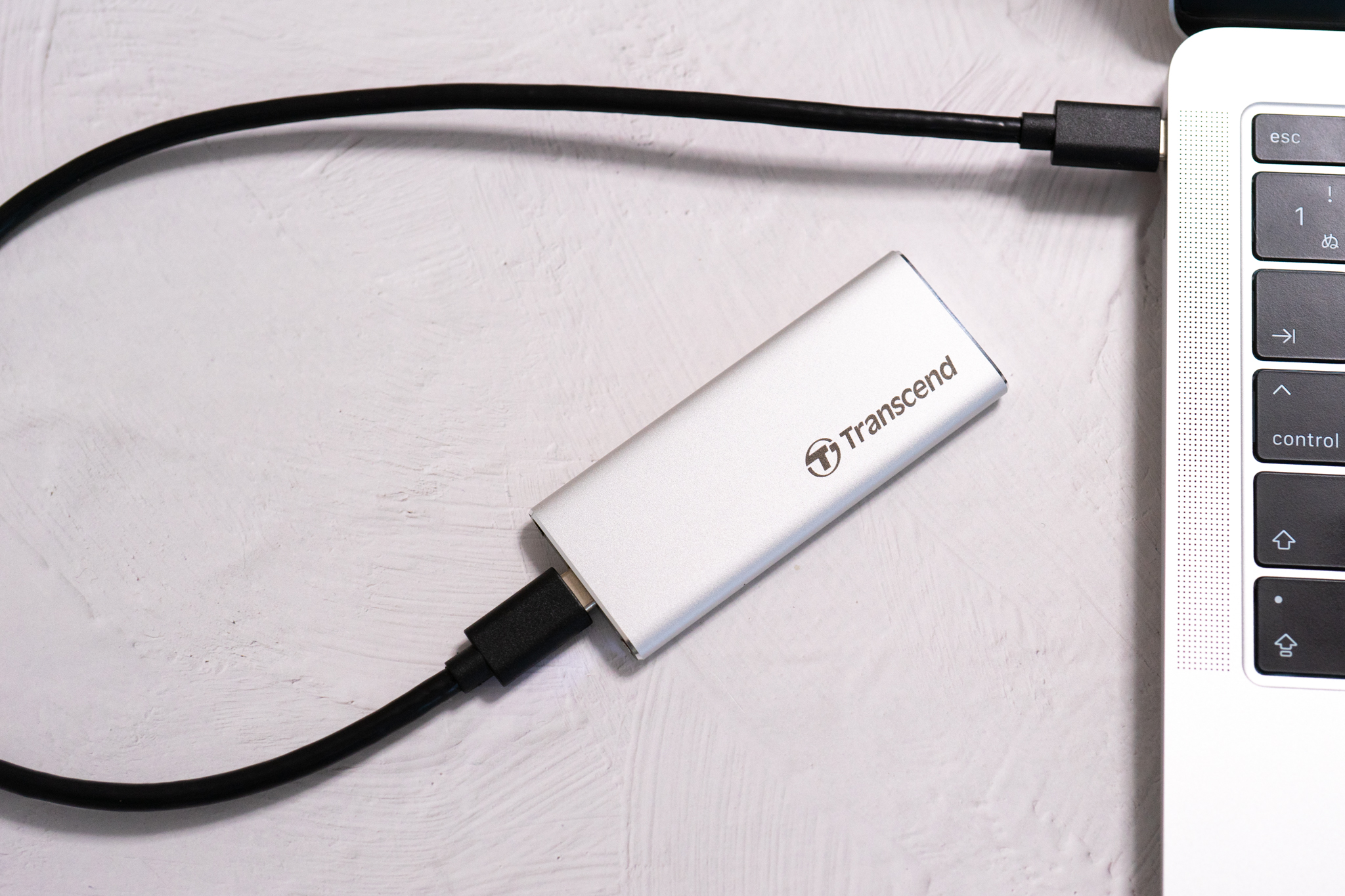 MadSpace Japan HyperDisk レビュー／世界最小最速クラスのSSD？各社SSDエンクロージャーと比較！ | MAKKYON WEB