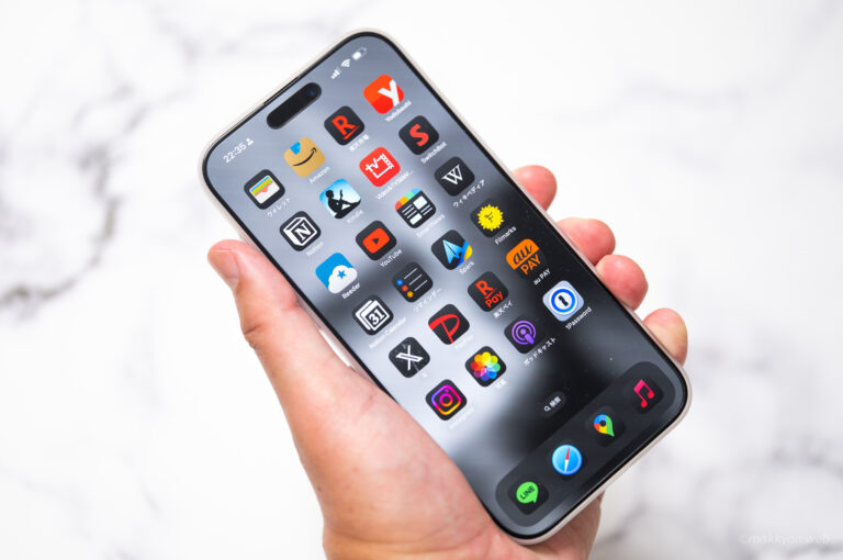 その軽さなんと12.5g！iPhoneを極薄3mmでカバーする、超軽量なmemumiのMagSafe対応ケース | MAKKYON WEB