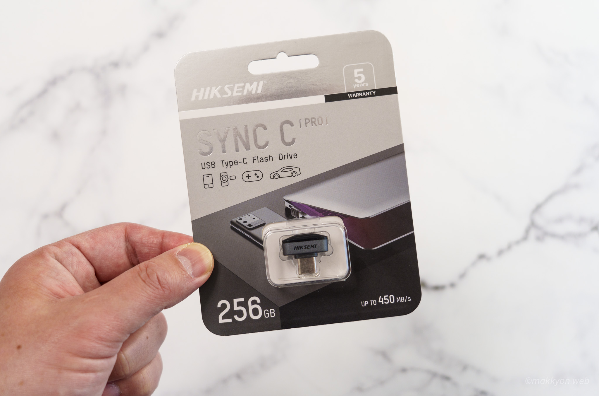 HIKSEMI SSD 256GBレビュー／指先サイズの極小SSDは、iPhoneでもiPadでもMacでも使えるが、最適なのはデジタル一眼では？ | MAKKYON WEB